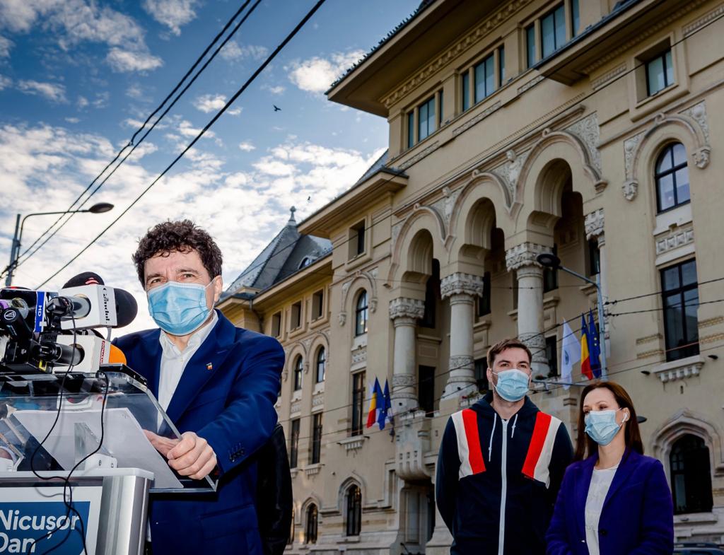Newly elected Mayor of Bucharest Nicusor Dan takes office on Thursday ...